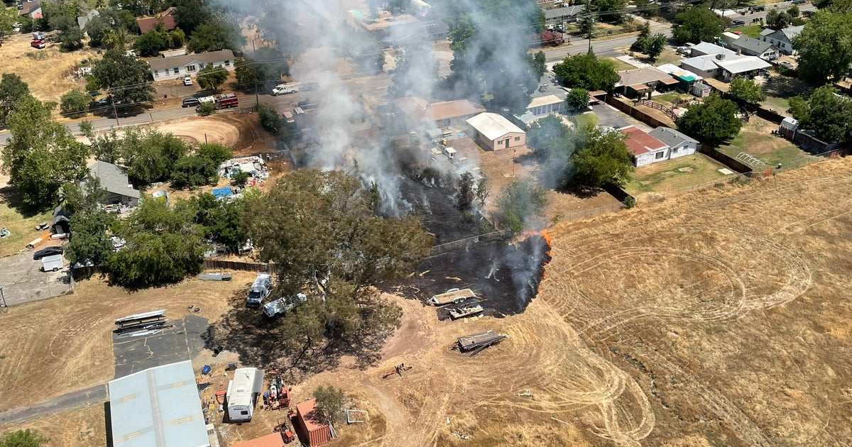 Crews Extinguish Grass Fire That Started In North Highlands Back Yard ...