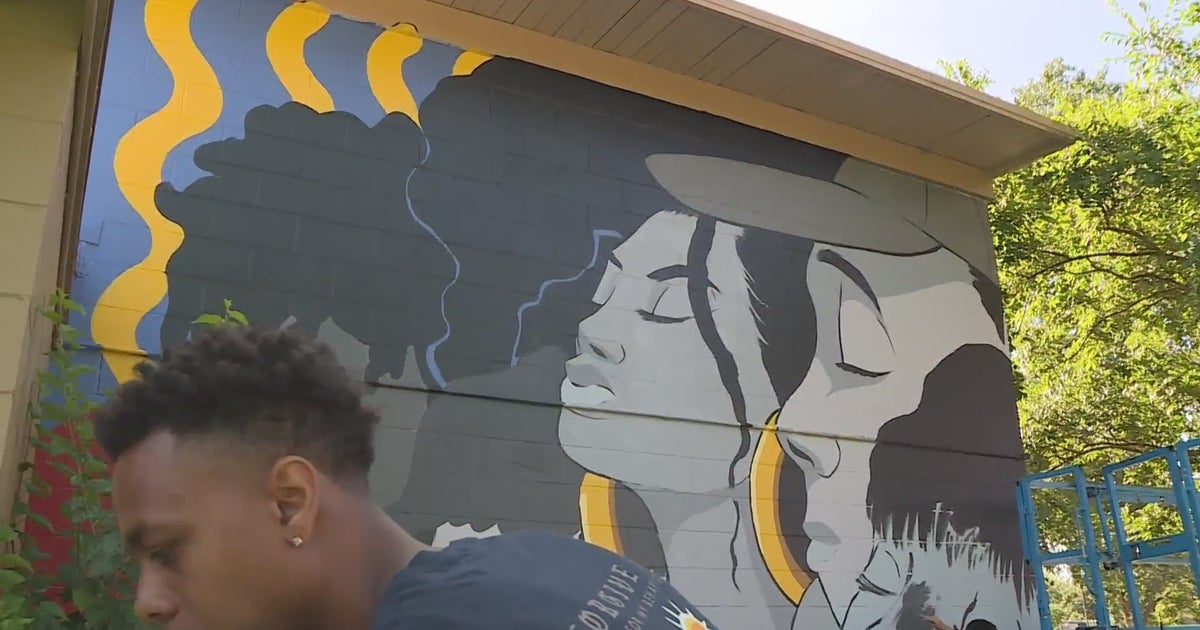 Community Puts Finishing Touches On New Mural In Del Paso Heights - CBS ...