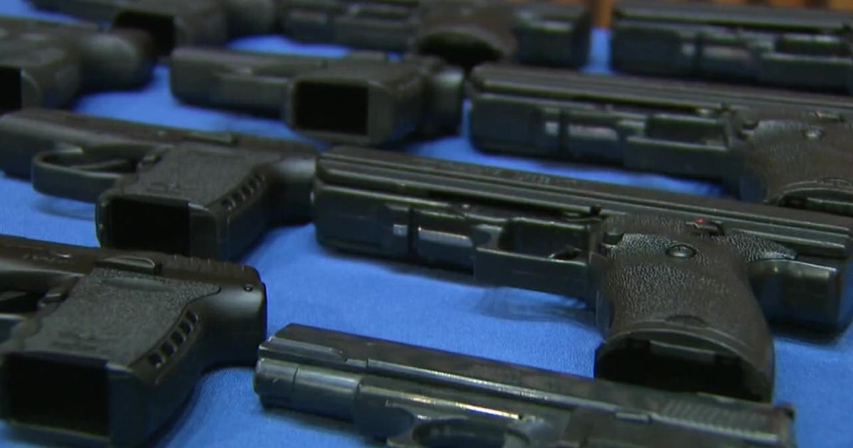 NYC Council looking to crack down on gun trafficking and dealers - CBS ...