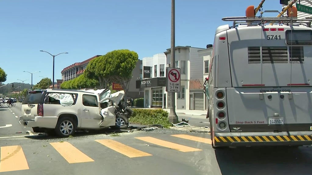 6 hurt after SUV slams into Muni bus in San Francisco Marina District ...