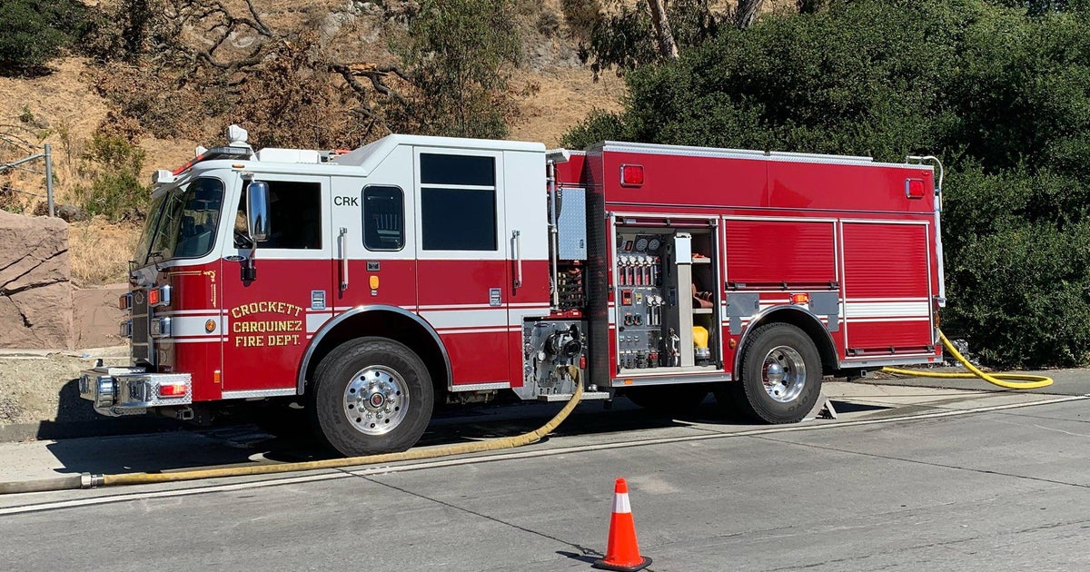 Crews control wildfire along westbound I-80 near Hercules - CBS San ...