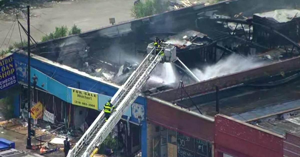 Gary firefighters respond to blaze in vacant commercial building - CBS ...