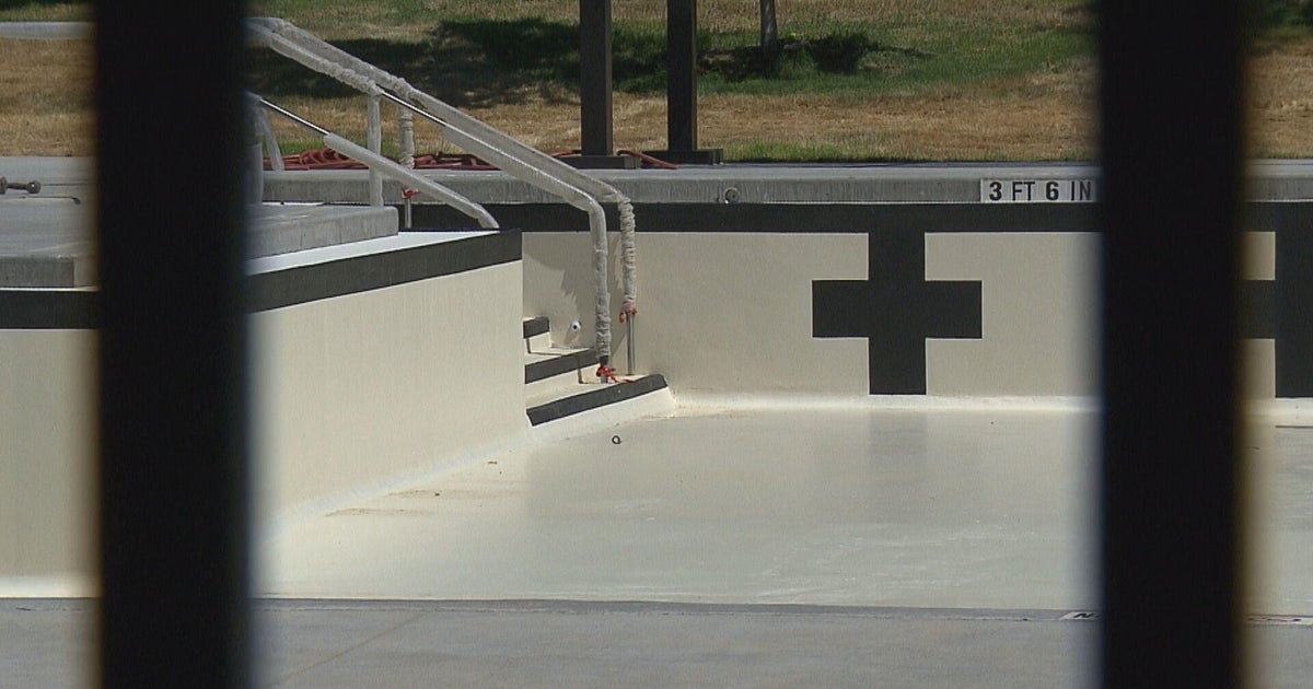 Congress Park Pool opening delayed - CBS Colorado