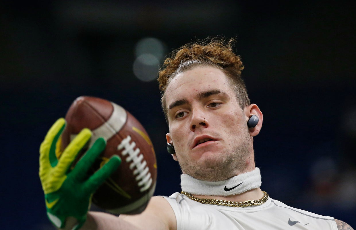 Spencer Webb, Oregon Ducks tight end, dies after falling on rock slides ...