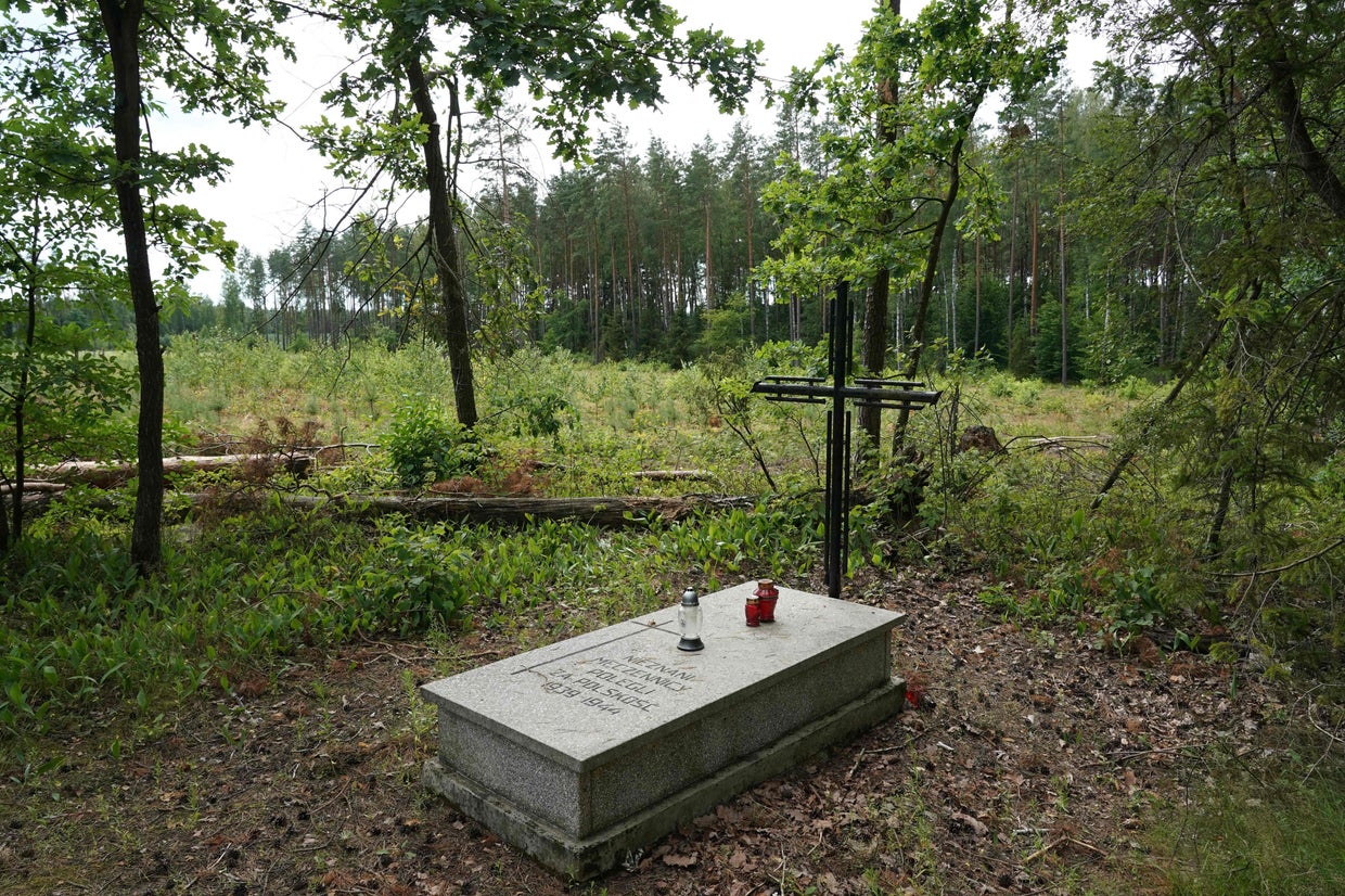 Ashes of at least 8,000 people killed by Nazis during World War II ...