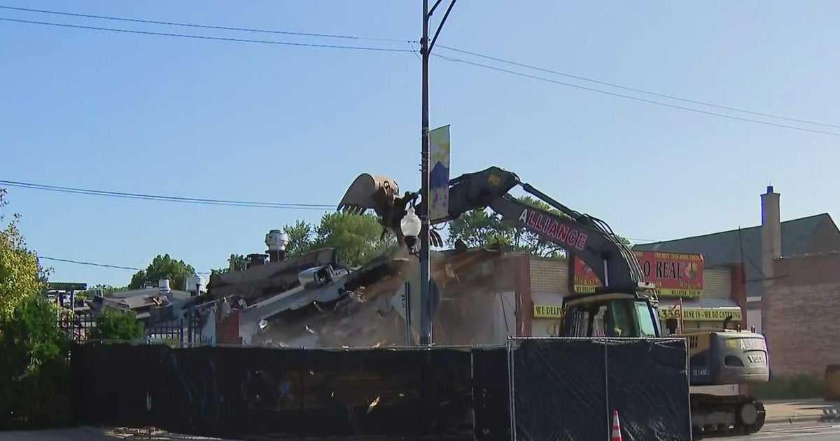 Vacant building demolished after partial collapse - CBS Chicago