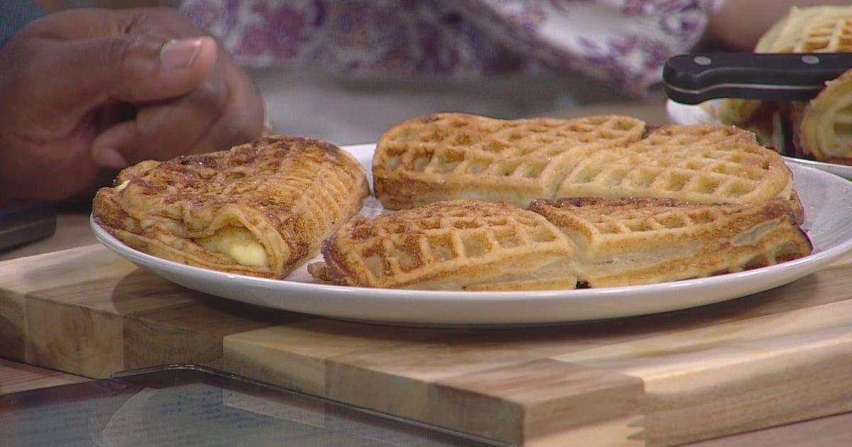 Trying out new fair offerings from Nordic Waffles - CBS Minnesota