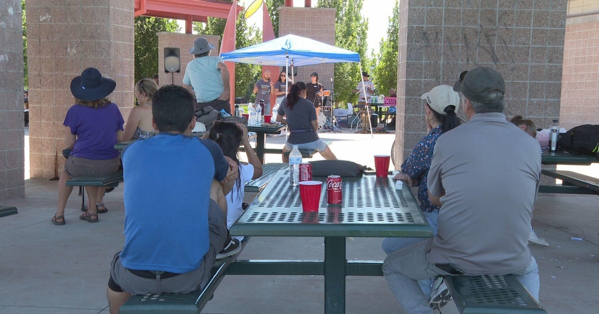 Denver Immigrant Community Calling For Real Reform - CBS Colorado