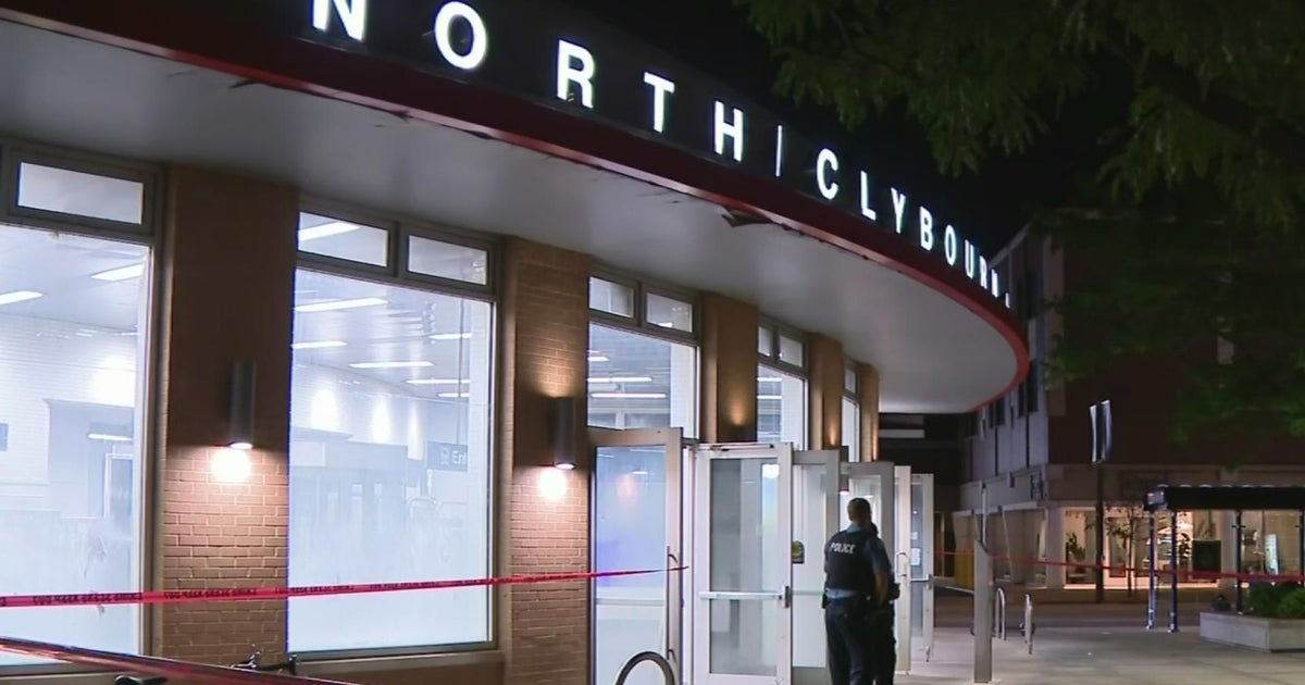 4 people injured in stabbing on CTA Red Line train near North ...