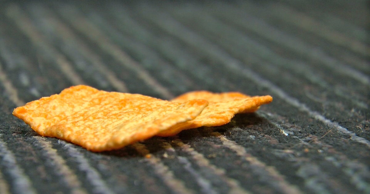 Does the "five second rule" matter? - CBS Minnesota