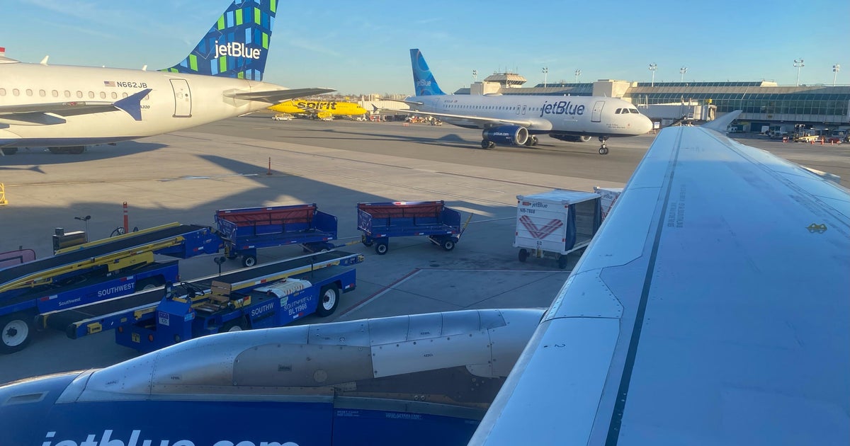 American, JetBlue expand deal that US is trying to kill - CBS Texas