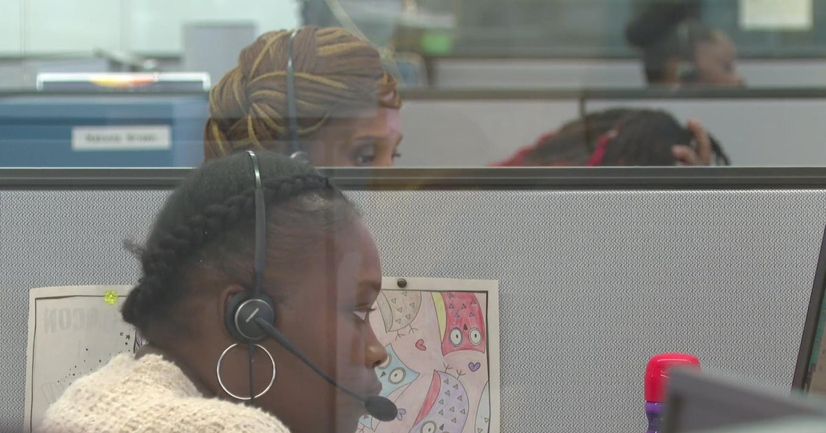 Chatham now home to new Discover call center, community space - CBS Chicago