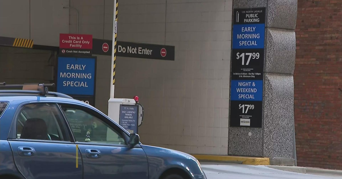 Thieves target parking garages in Chicago Loop - CBS Chicago