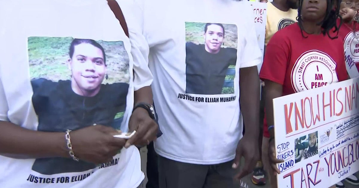 Family of Elijah Muhammad, who died on Rikers Island, call for criminal ...