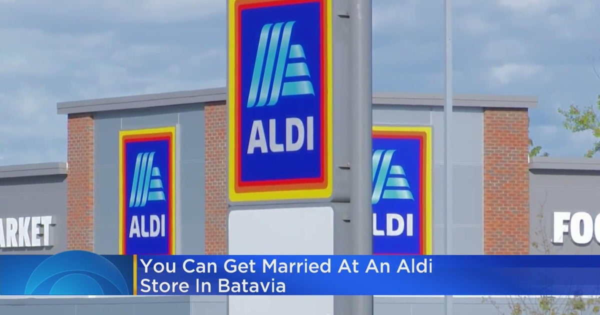 You can get married at an Aldi store in Batavia - CBS Chicago
