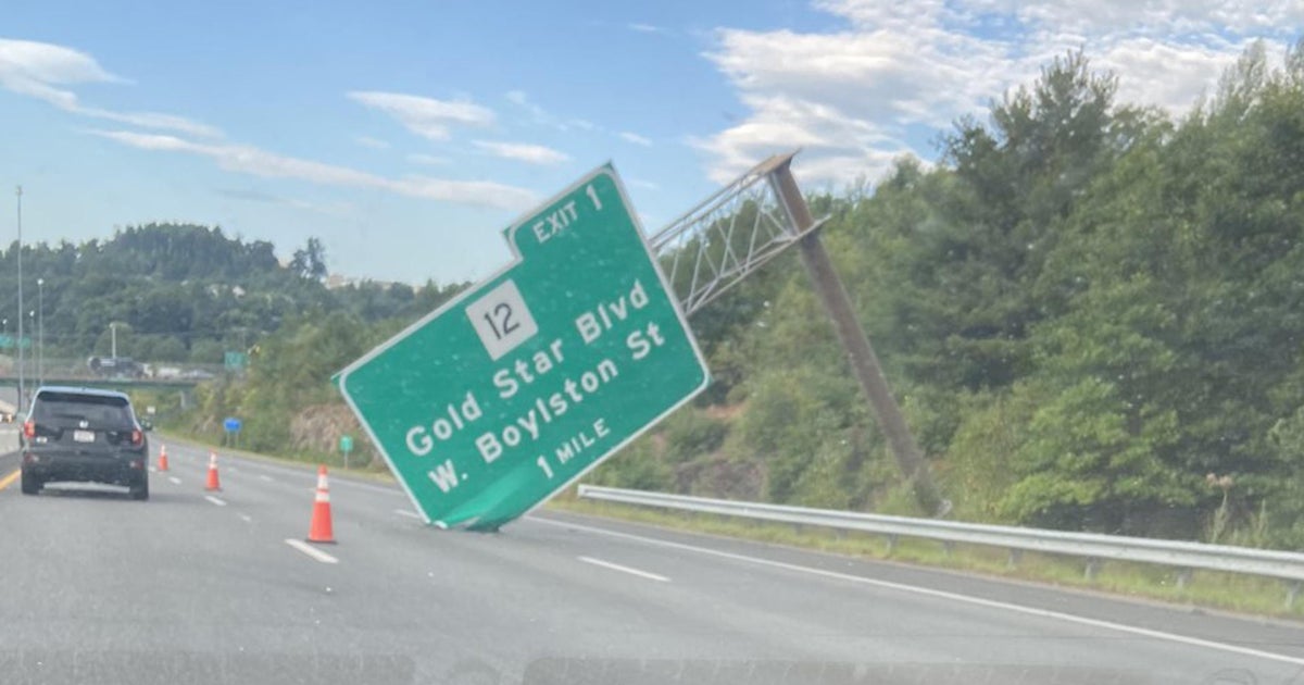 Overhead sign falls on Worcester highway - CBS Boston