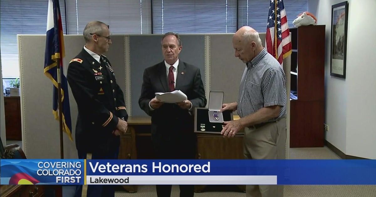 Colorado Congressman Ed Perlmutter honors veterans with medals - CBS ...