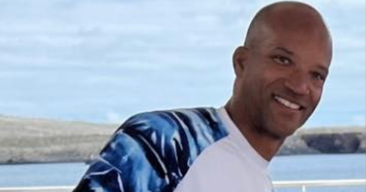 Chaundre Cross missing: Coast Guard searching for Florida doctor after ...