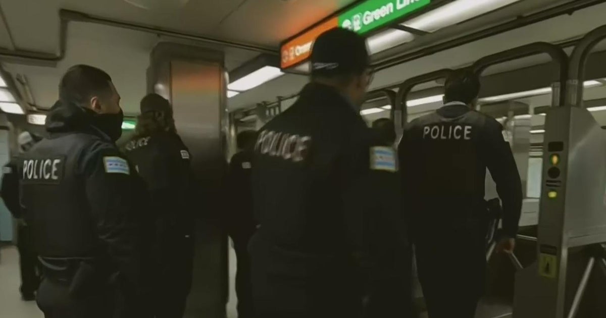 'It's reassuring to see': Plans underway to pay CPD officers extra to ...