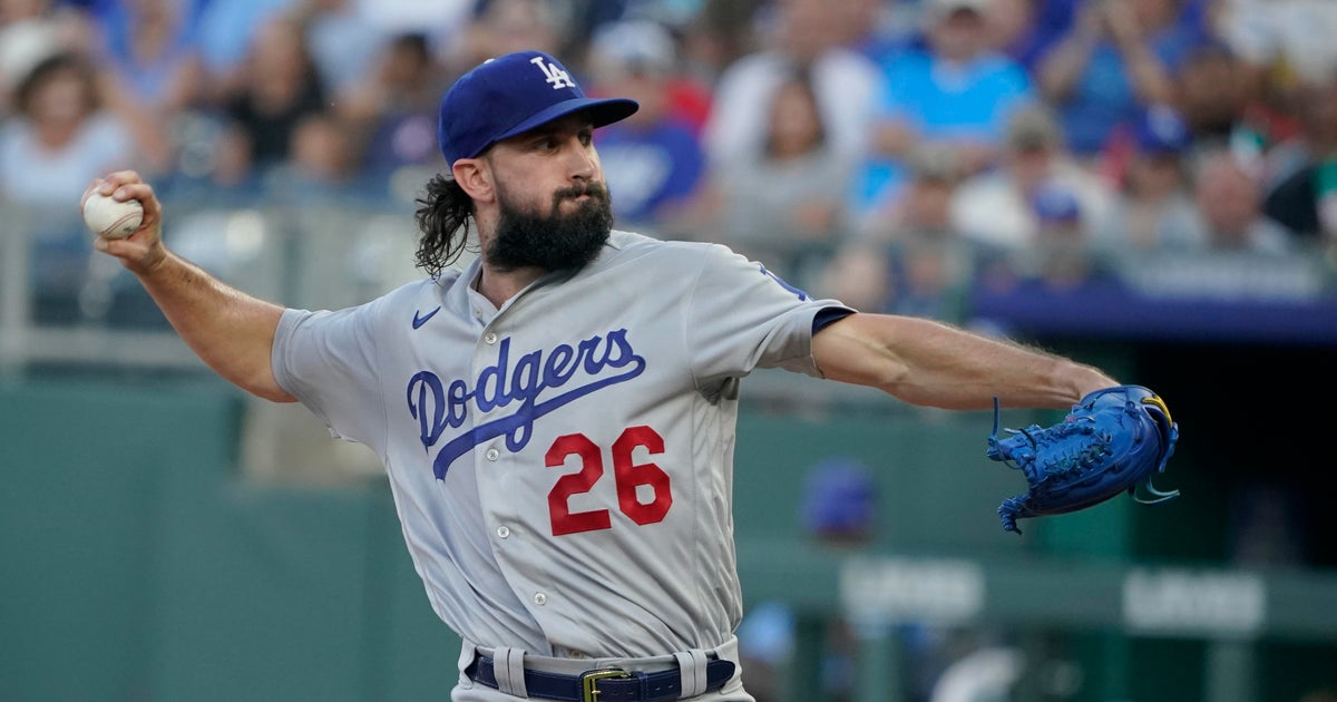 Gonsolin, Dodgers win 11th in a row, break away from Royals - CBS Los ...