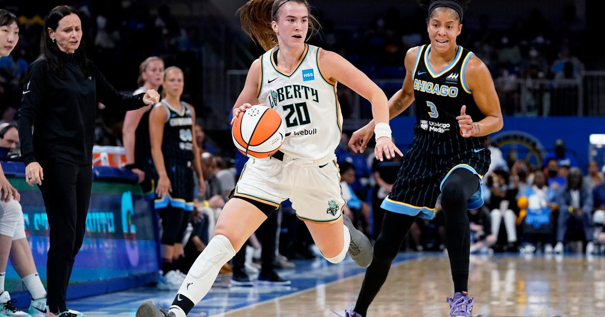 Liberty score final 13 points, beat Sky in playoff opener - CBS Chicago