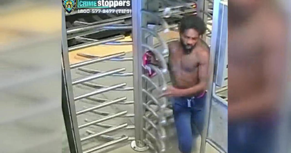 NYPD searching for suspect in rock attack at Brooklyn subway station ...