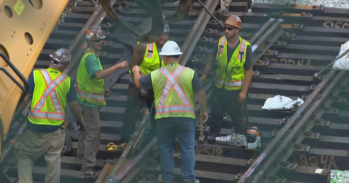 MBTA crews making progress replacing Orange Line rails, updating signal ...