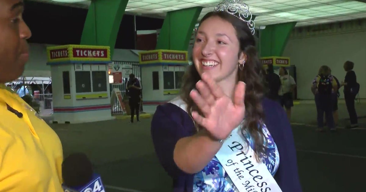Has newly-crowned Princess Kay practiced her wave? - CBS Minnesota