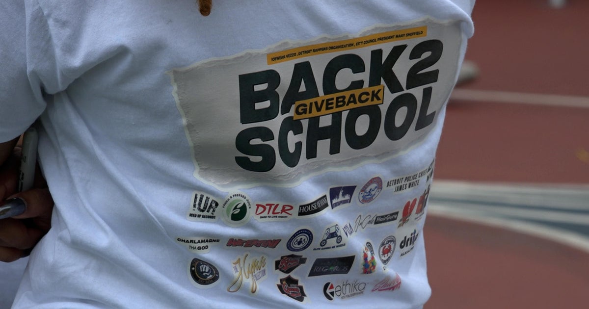 Rapper Icewear Vezzo hosts back-to-school giveback - CBS Detroit