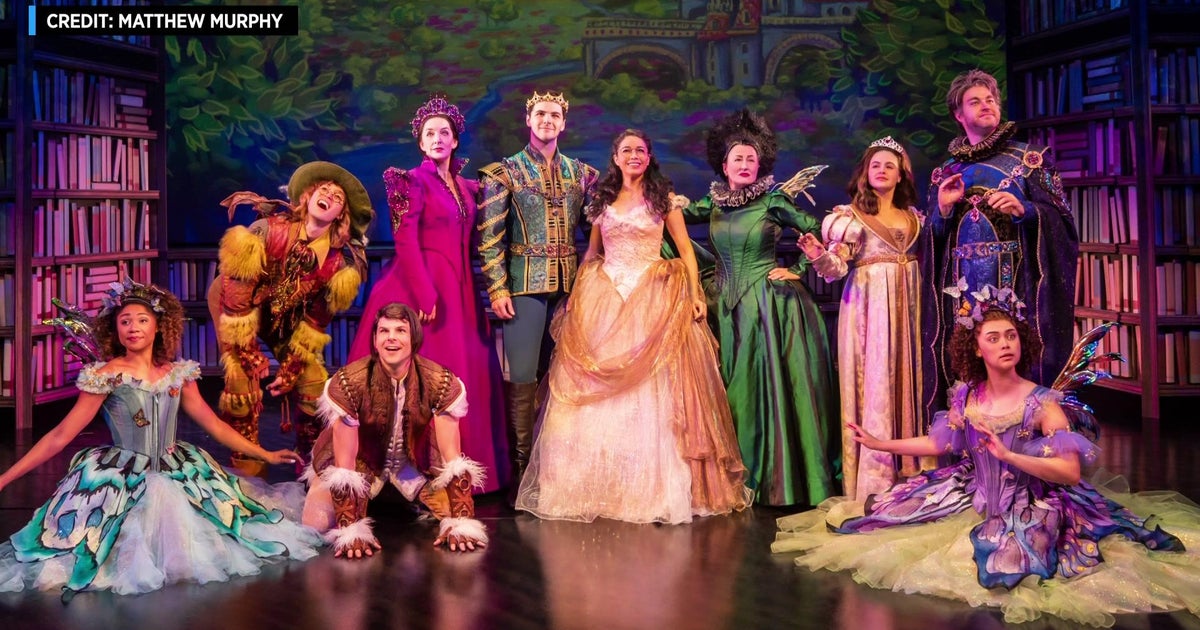 "Between the Lines," by mother-daughter team Jodi Picoult and Samantha ...