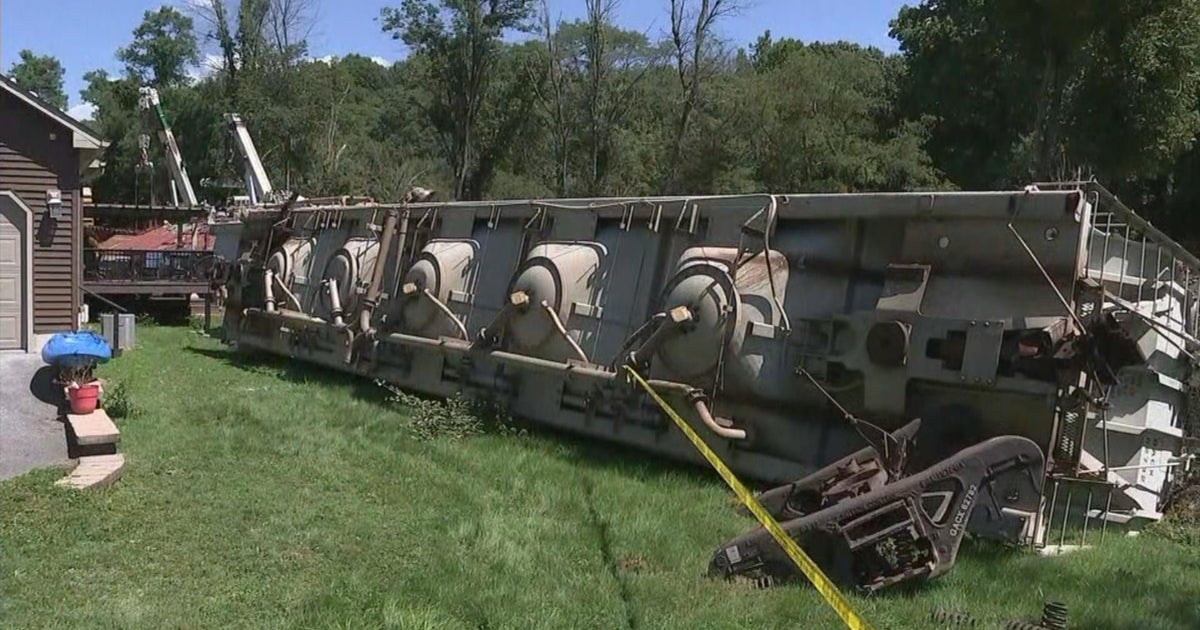 East Penn Railroad train derailment in Chester County part of "very ...