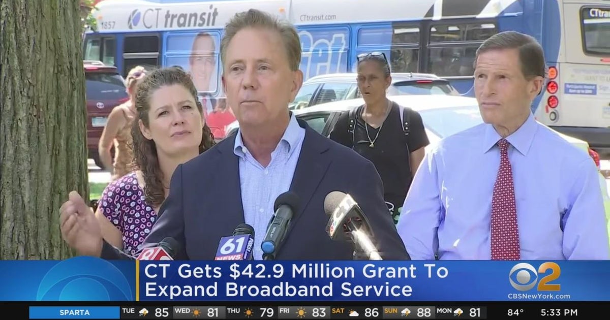 Connecticut gets $42.9 million grant to expand broadband service - CBS ...