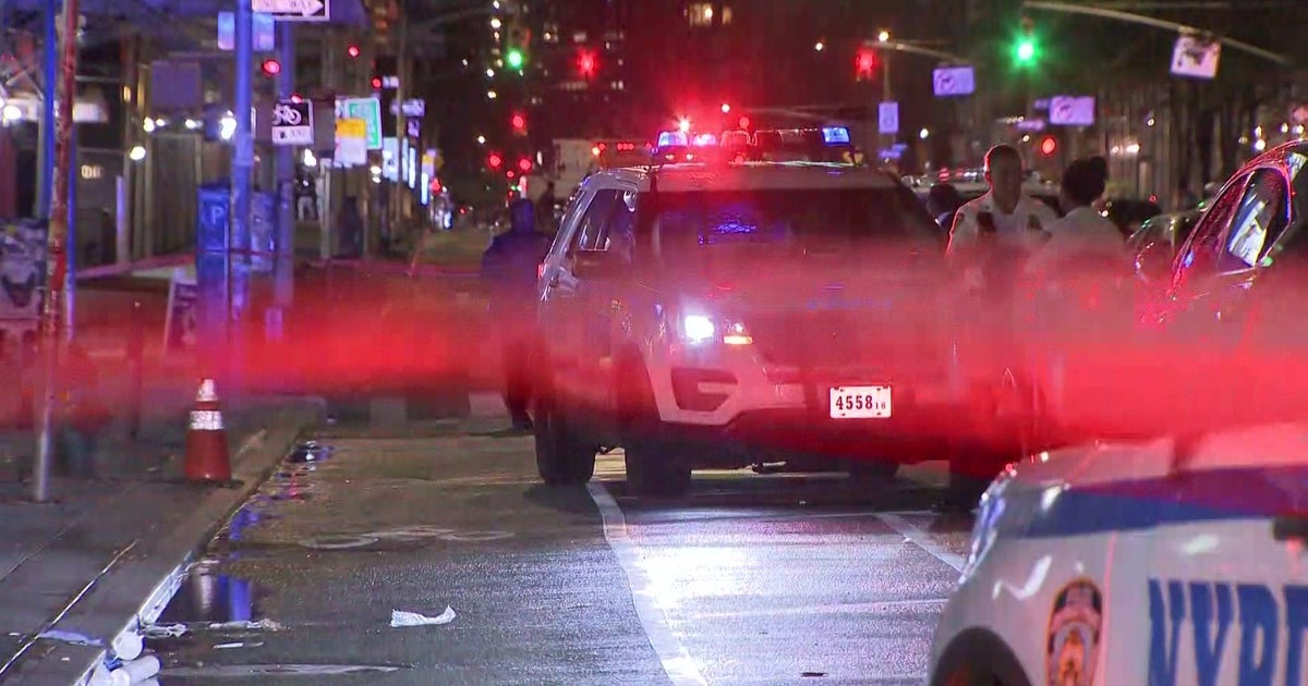 Man, 38, stabbed to death overnight in Chelsea - CBS New York