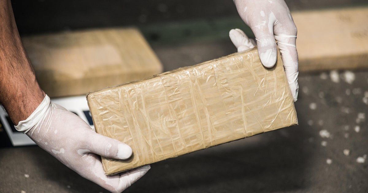 Teenagers busted smuggling fentanyl at Texas-Mexico border - CBS Texas