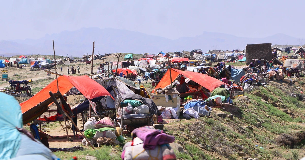 Waterborne diseases spreading among flood victims in Pakistan - CBS News