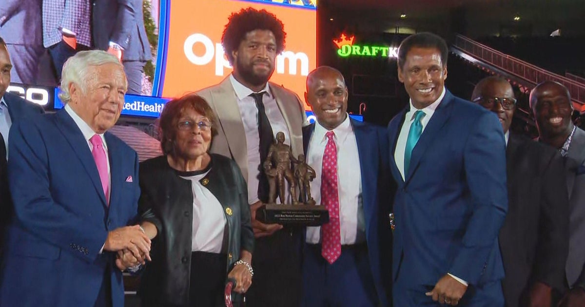 Deatrich Wise Jr. announced as Ron Burton Community Service Award ...