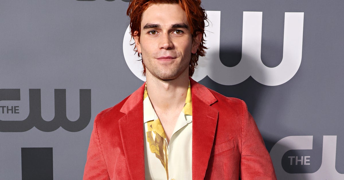 CW Stars' Social Media Of The Week: 7/25/22 – 7/31/22 - CW Seattle