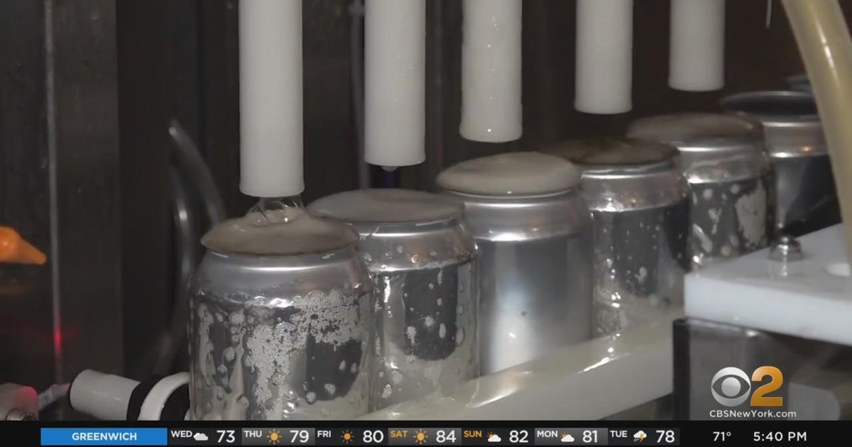 Brooklyn businesses craft beer meant to start a conversation - CBS New York