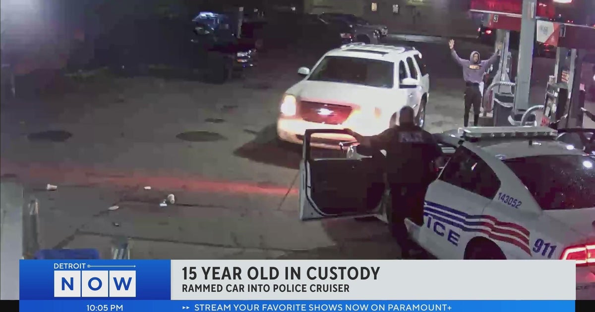 Teen accused of carjacking, ramming into Detroit police cars turns ...