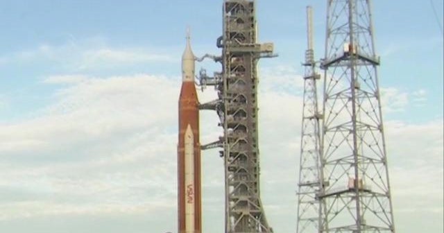 NASA eyes late September for next moon mission attempt - CBS News