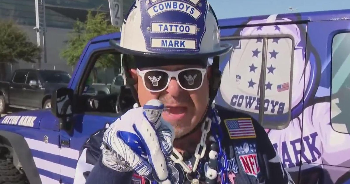 Dallas Cowboys superfan Tattoo Mark uses his strength to help the kids ...