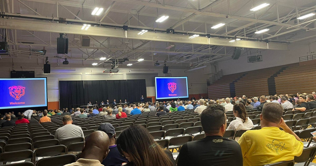 Bears meet with Arlington Heights community about stadium plan - CBS ...