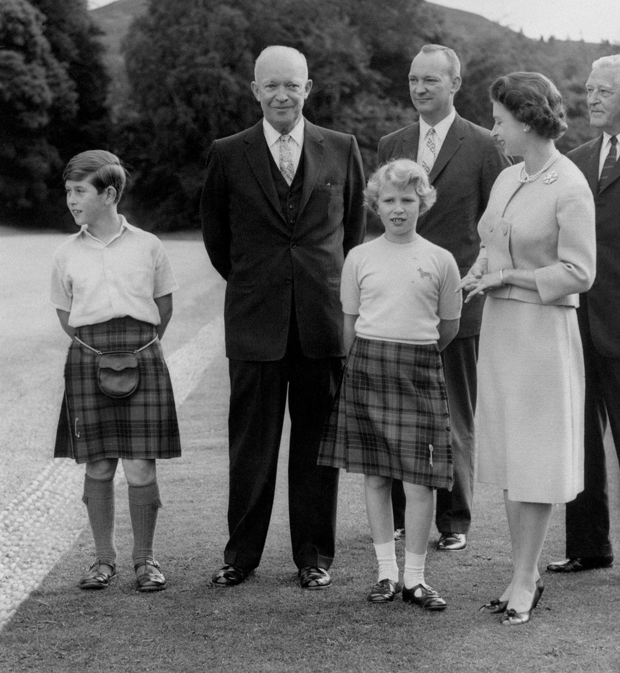 Former President Bill Clinton on Queen Elizabeth II: "She was an ...