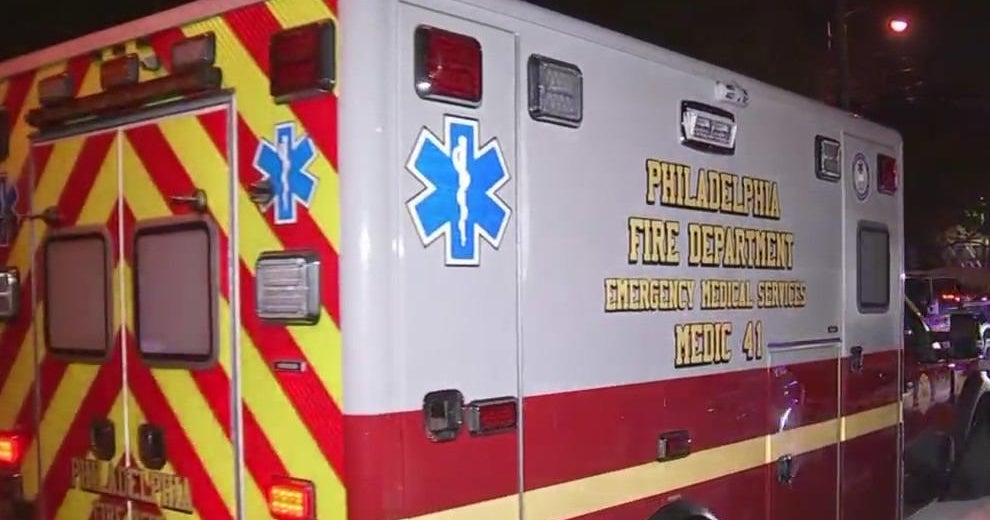 Man dies after crashing into tree on the Boulevard, Philadelphia police ...