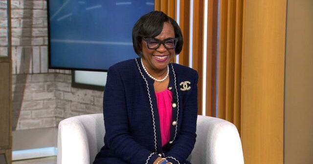 Dallas Mavericks CEO Cynt Marshall on new book - CBS News