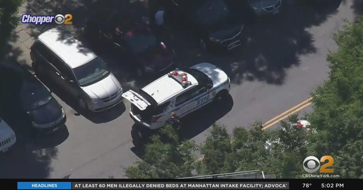 Nypd Searching For Suspect After Deadly Shooting In Brooklyn Cbs New York