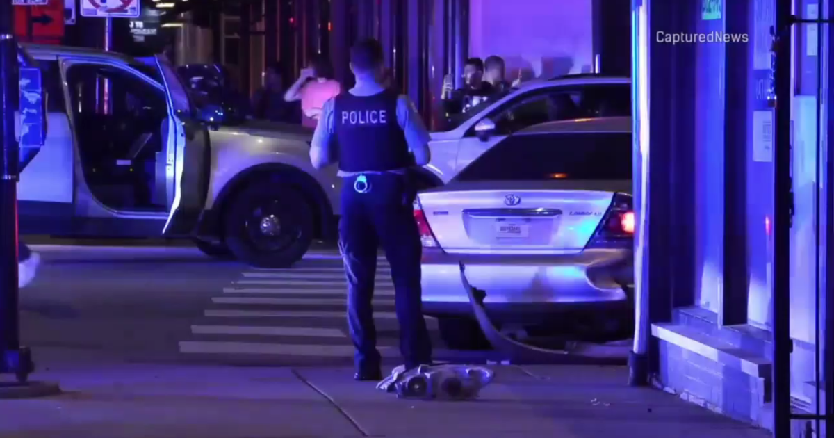 Driver Fleeing Police Hits 6 Vehicles In River North Flipboard