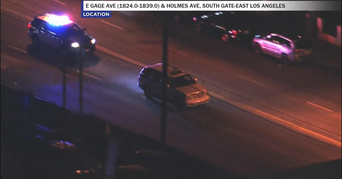 LAPD chasing reckless driver in South Los Angeles
