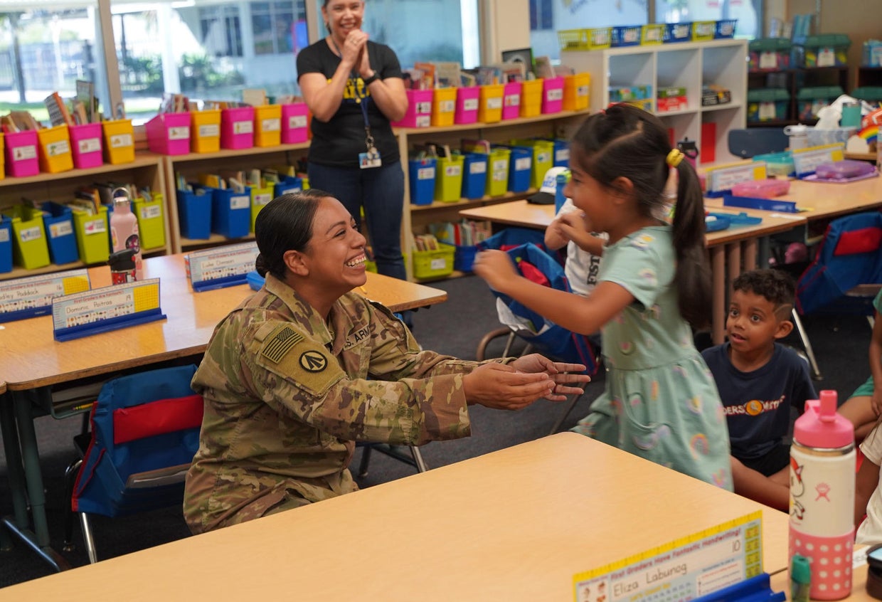 "My happy place": Army reservist mother surprises her children at their ...