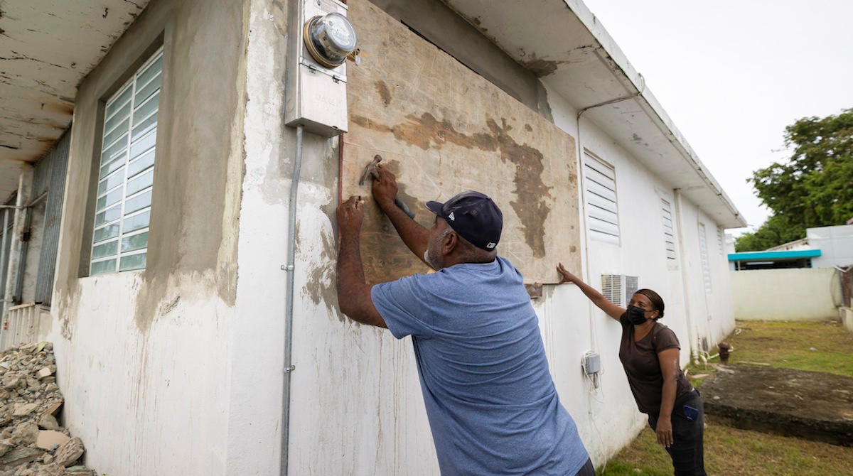 Puerto Rico under hurricane warning as Tropical Storm Fiona approaches ...